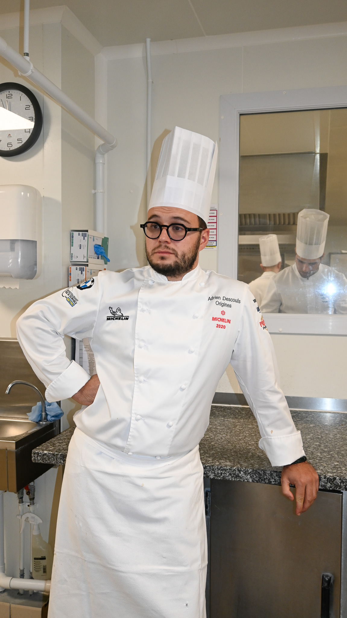 Le chef étoilé Adrien DESCOULS propose un repas gastronomique au Centre ...