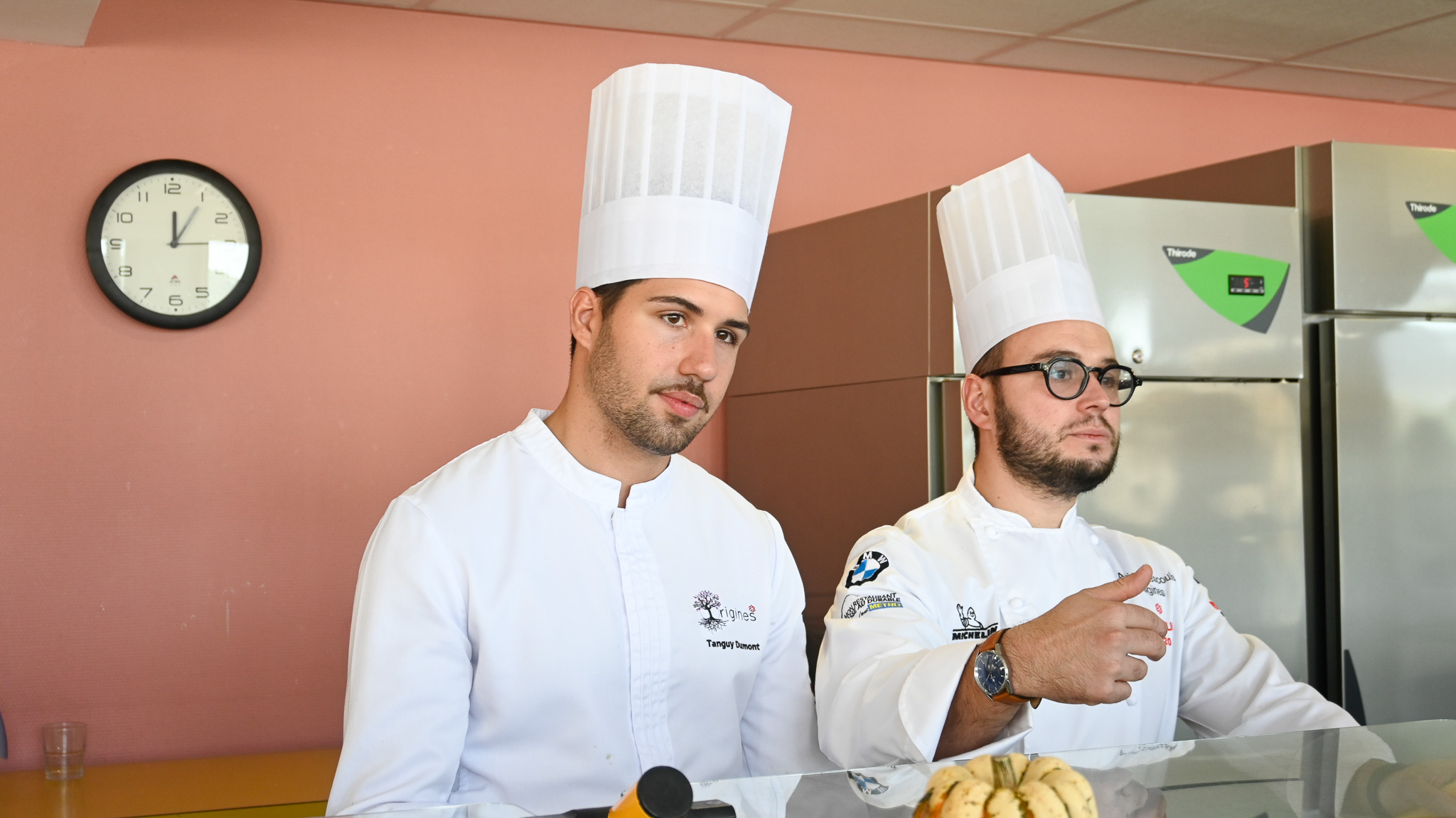 Le chef étoilé Adrien DESCOULS propose un repas gastronomique au Centre ...